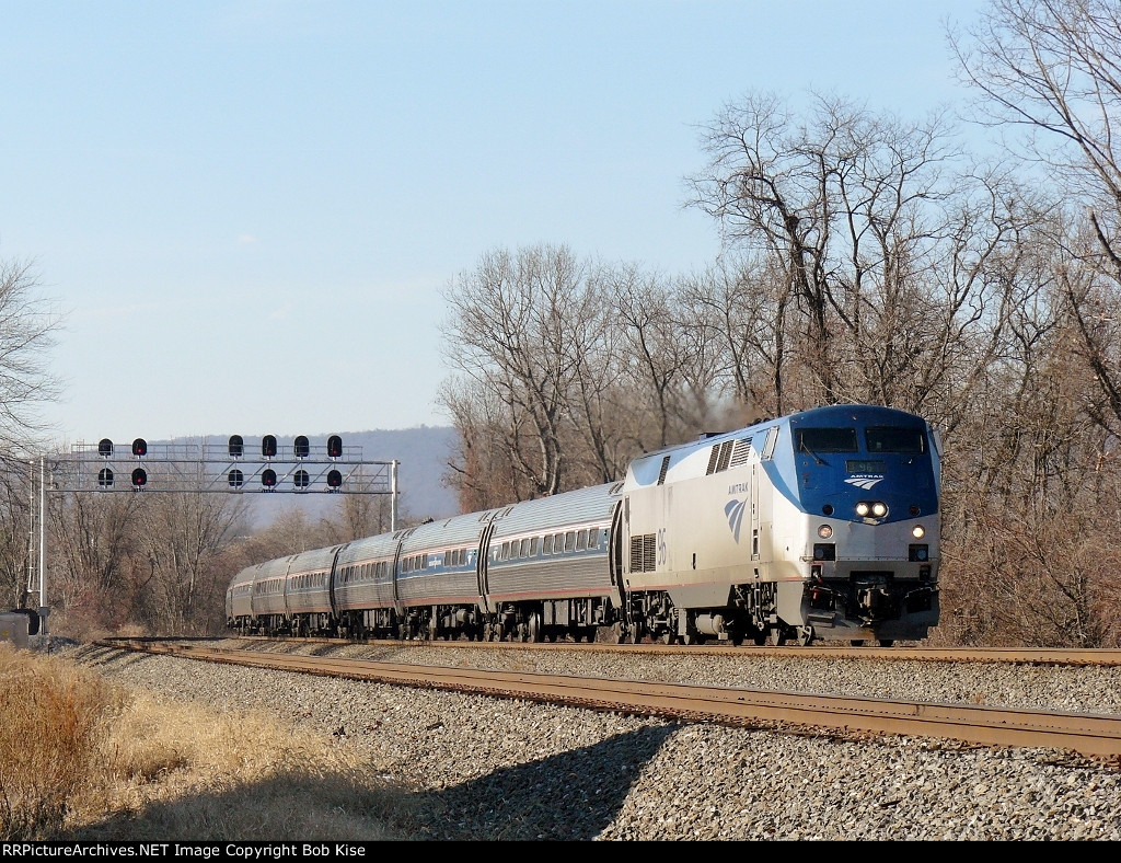 The NS 04T (AMTK 42) at 12:36 p.m.